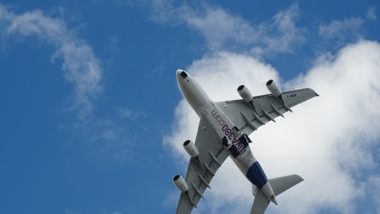 A Narrow Runway for a Soft Landing - Jackson Hole Economics