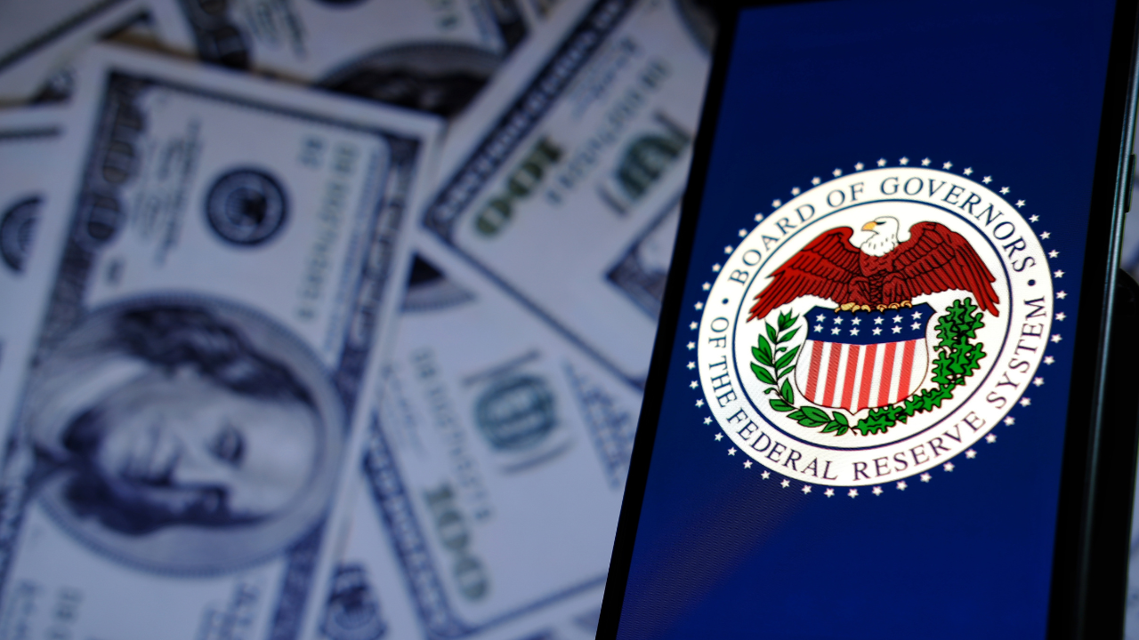 Will High Interest Rates Trigger a Debt Disaster? - Jackson Hole Economics